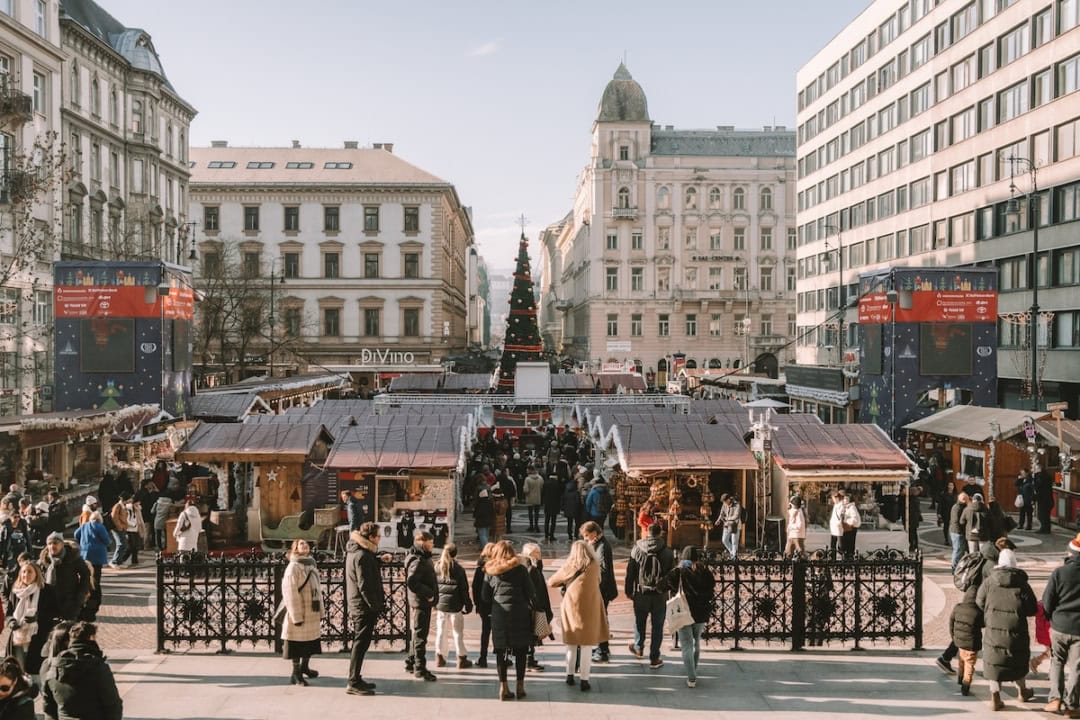 16 Amazing Things to Do in Budapest in Winter - Live Like It's the Weekend